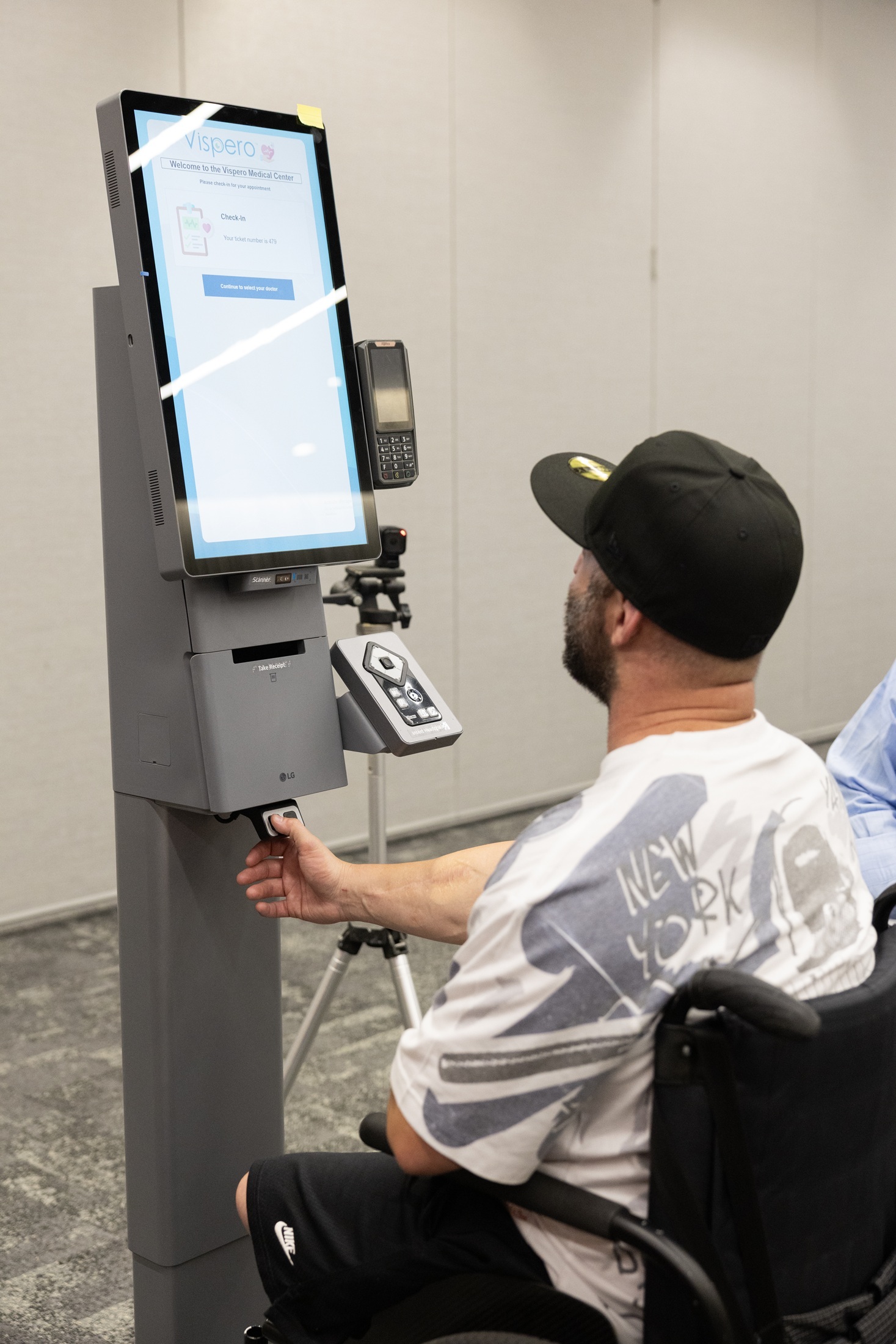 Η LG παρουσιάζει τα kiosks νέας γενιάς για τη διευκόλυνση της ...