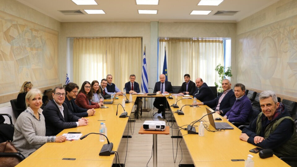 Οι δράσεις του ΕΣΠΑ στο επίκεντρο συνάντησης του Περιφερειάρχη ΑΜΘμε ...