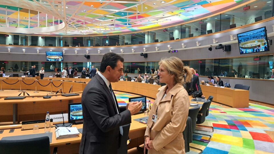 Κ. Σκρέκας: Μόνο με μια ανθεκτική Ευρώπη θα αντιμετωπίσουμε τις ...