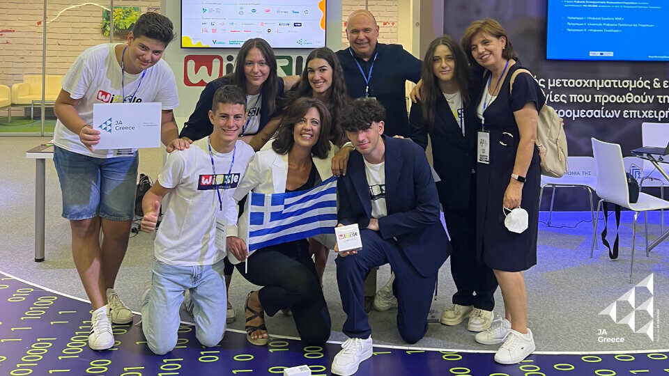 JA Greece: Η μαθητική «start up» Ιsometricks που κατέκτησε την κορυφή ...