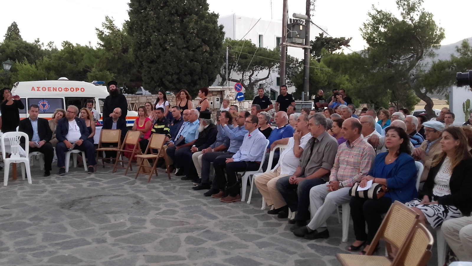 Δωρεά ασθενοφόρου οχήματος από την INTERAMERICAN στην Ελληνική Ομάδα ...
